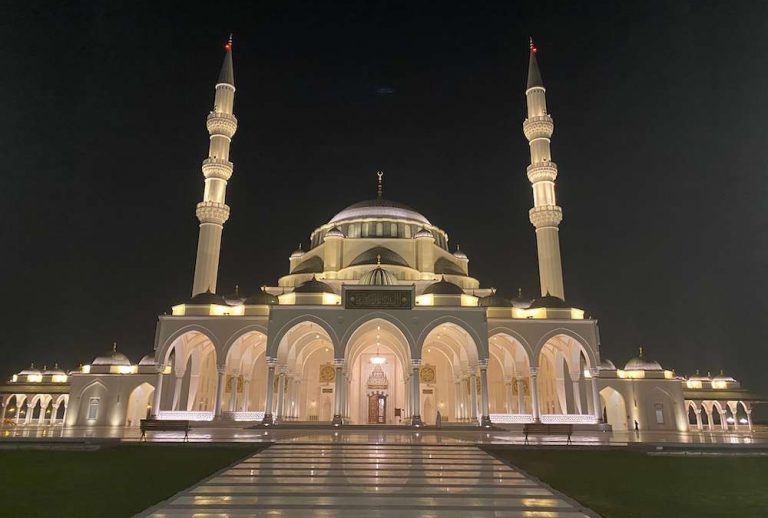 Mosques in the UAE-discover unique, interesting, beautiful mosques 2025